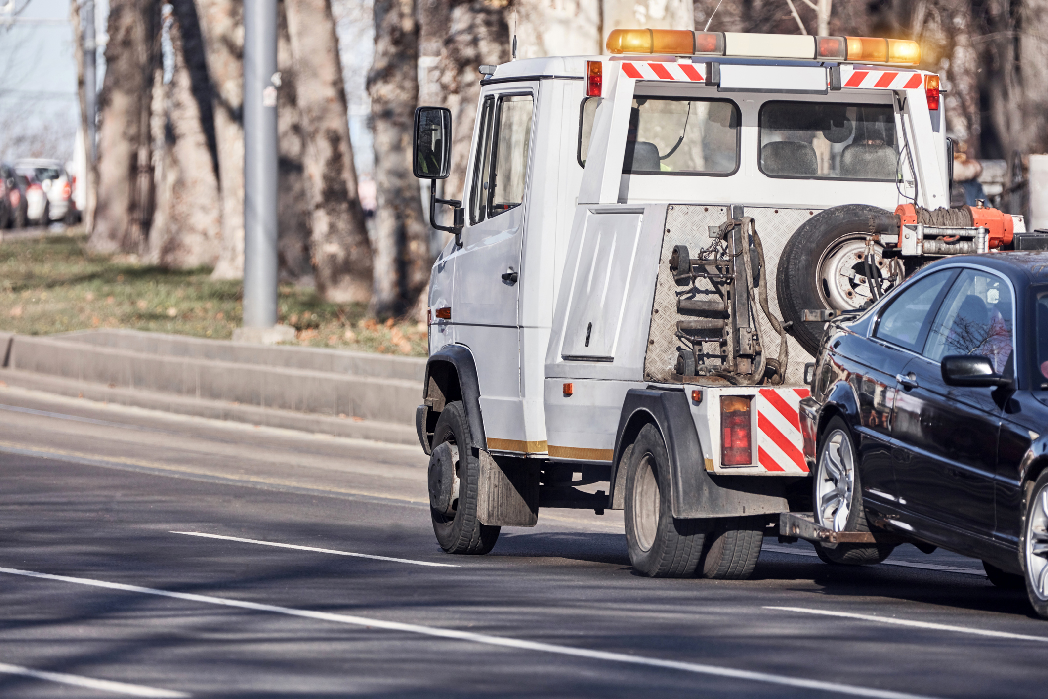 Towing Electric Cars: A Complete UK Guide | Motorlet