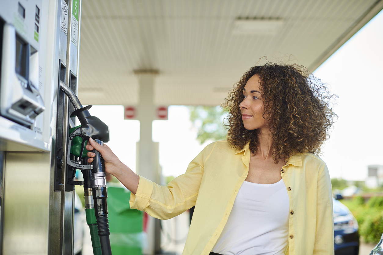 Choosing the Right Car Fuel Type | Electric, Hybrid, Petrol & Diesel ...
